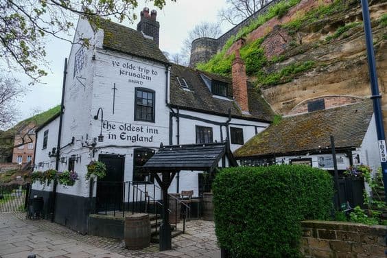 Understanding British Pub Culture